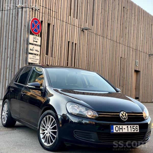 Black Volkswagen Golf 2010 in Jelgava, with an engine capacity of 1.40 L and mileage of 135 thousand km for 4500 €, photo 3 on AUTOMOTO.COM.LV