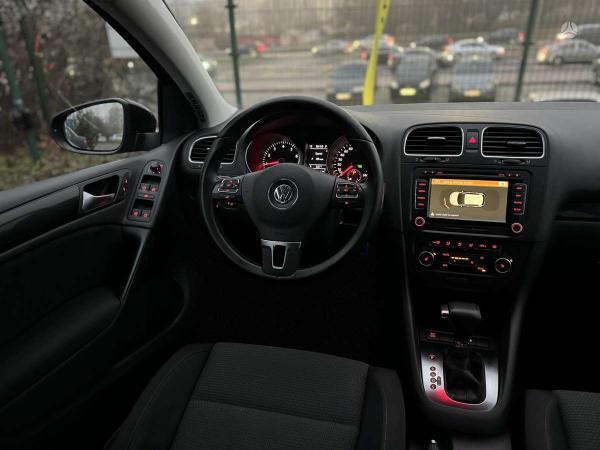 Melns Volkswagen Golf 2010 Viļņa, ar dzinēja tilpumu 1.39 L un nobraukumu 198 tūkst. km par 5000 €, foto 8 vietnē AUTOMOTO.COM.LV