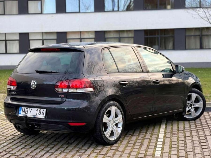 Black Volkswagen Golf 2010 in Kaunas, with an engine capacity of 1.99 L and mileage of 236 thousand km for 3000 €, photo 3 on AUTOMOTO.COM.LV