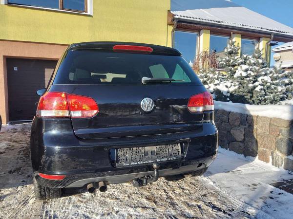 Melns Volkswagen Golf 2010 Rokiškis, ar dzinēja tilpumu 1.39 L un nobraukumu 141 tūkst. km par 2900 €, foto 4 vietnē AUTOMOTO.COM.LV