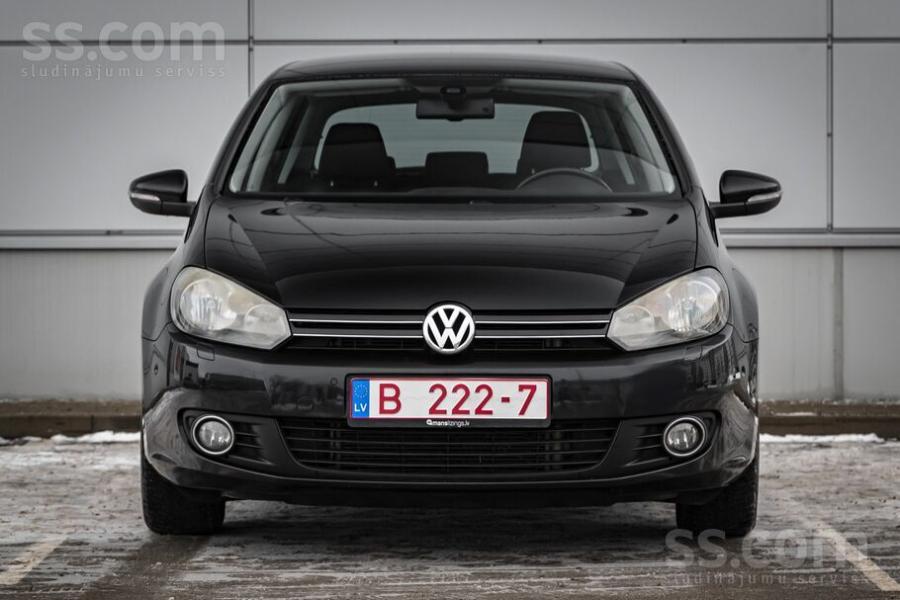 Black Volkswagen Golf 2010 in Riga, with an engine capacity of 1.40 L and mileage of 0 thousand km for 4995 €, photo 2 on AUTOMOTO.COM.LV