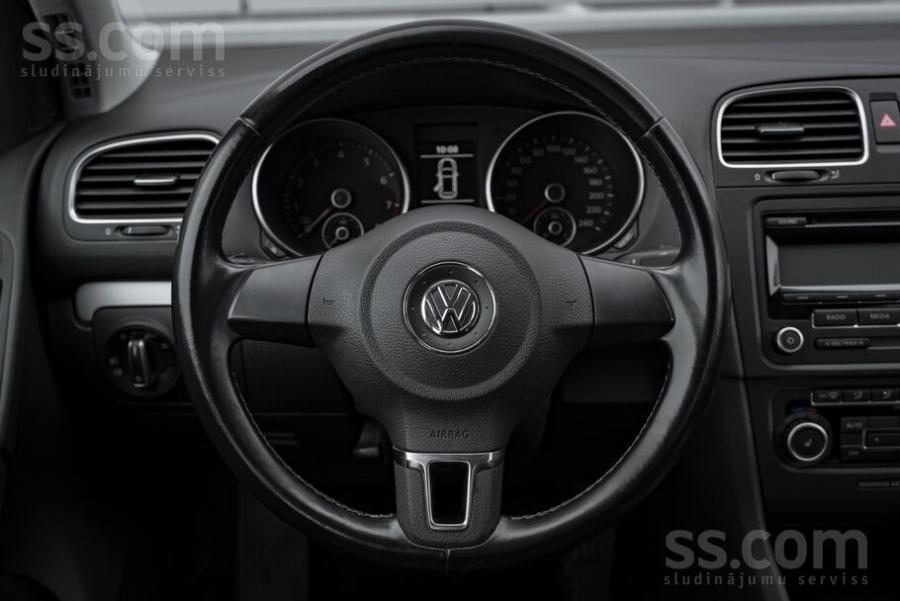 Black Volkswagen Golf 2010 in Riga, with an engine capacity of 1.40 L and mileage of 0 thousand km for 4995 €, photo 18 on AUTOMOTO.COM.LV
