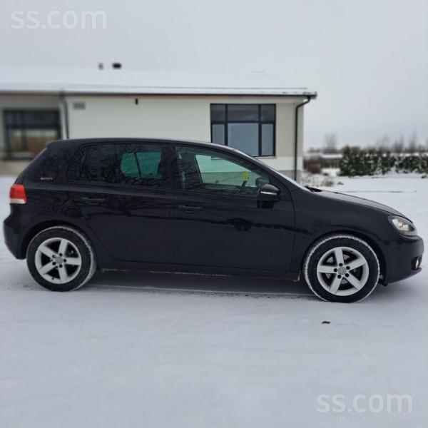 Melns Volkswagen Golf 2010 Rēzekne, ar dzinēja tilpumu 1.60 L un nobraukumu 0 tūkst. km par 4550 €, foto 5 vietnē AUTOMOTO.COM.LV