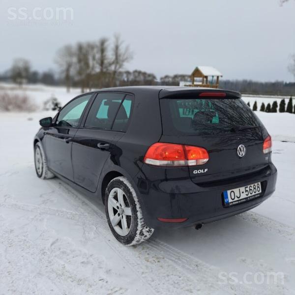 Melns Volkswagen Golf 2010 Rēzekne, ar dzinēja tilpumu 1.60 L un nobraukumu 0 tūkst. km par 4550 €, foto 6 vietnē AUTOMOTO.COM.LV