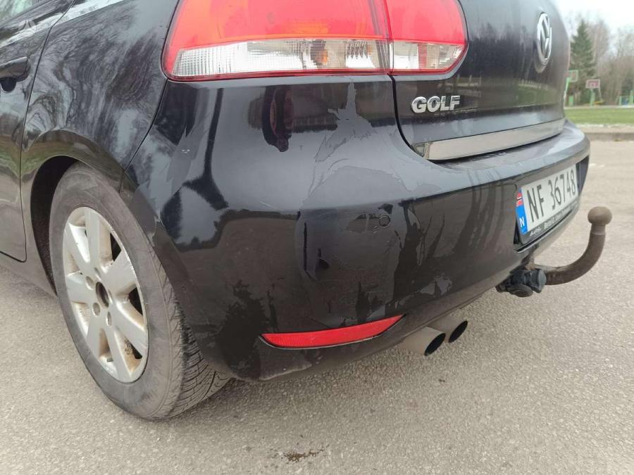 Black Volkswagen Golf 2010 in Kursenai, with an engine capacity of 1.97 L and mileage of 260 thousand km for 2150 €, photo 2 on AUTOMOTO.COM.LV