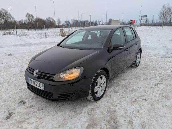 Black Volkswagen Golf 2010 in Taurage, with an engine capacity of 1.39 L and mileage of 162 thousand km for 4400 €, photo 1 on AUTOMOTO.COM.LV