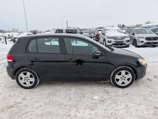 Black Volkswagen Golf 2010 in Taurage, with an engine capacity of 1.39 L and mileage of 162 thousand km for 4400 €, photo 4 on AUTOMOTO.COM.LV