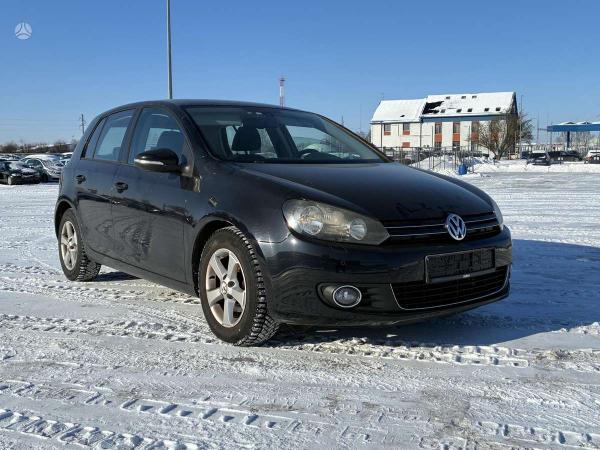 Melns Volkswagen Golf 2010 Marijampole, ar dzinēja tilpumu 1.60 L un nobraukumu 125 tūkst. km par 2600 €, foto 2 vietnē AUTOMOTO.COM.LV