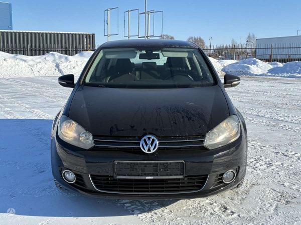 Melns Volkswagen Golf 2010 Marijampole, ar dzinēja tilpumu 1.60 L un nobraukumu 125 tūkst. km par 2600 €, foto 3 vietnē AUTOMOTO.COM.LV