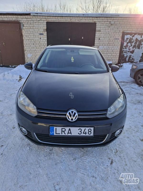 Black Volkswagen Golf 2010 in Akmene, with an engine capacity of 2.00 L and mileage of 385 thousand km for 4000 €, photo 1 on AUTOMOTO.COM.LV