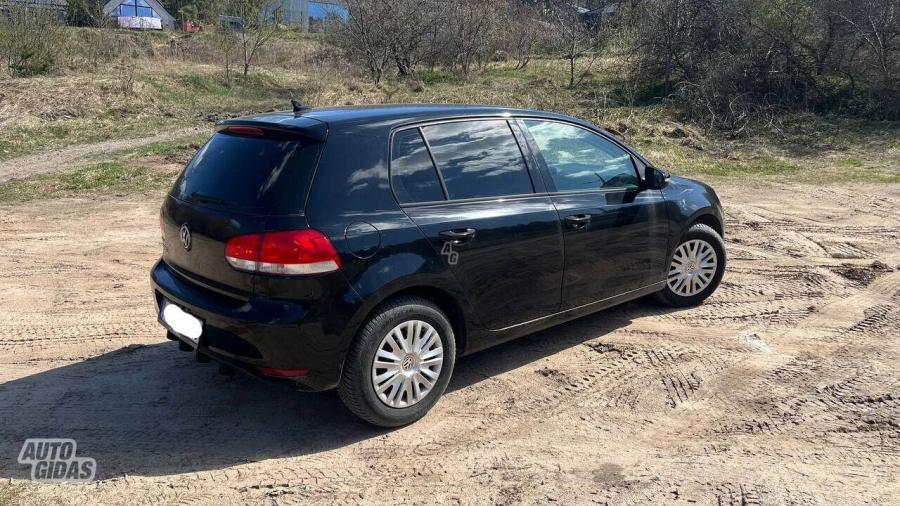 Black Volkswagen Golf 2010 in Vilnius, with an engine capacity of 1.40 L and mileage of 234 thousand km for 4000 €, photo 4 on AUTOMOTO.COM.LV