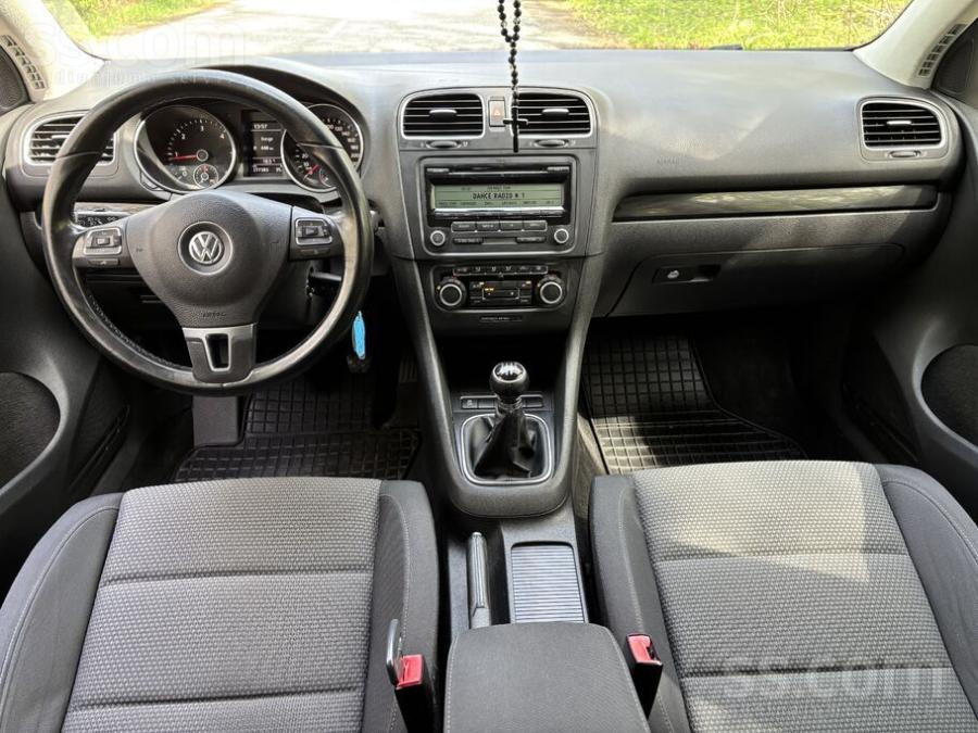 Melns Volkswagen Golf 2010 Rīga, ar dzinēja tilpumu 1.60 L un nobraukumu 278 tūkst. km par 3200 €, foto 15 vietnē AUTOMOTO.COM.LV