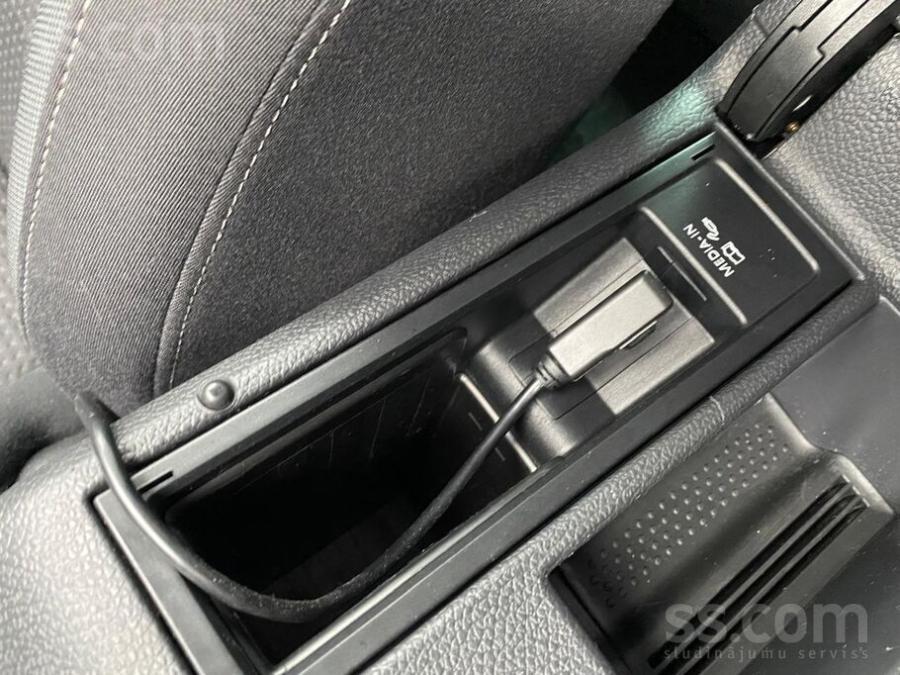 Melns Volkswagen Golf 2010 Rīga, ar dzinēja tilpumu 1.40 L un nobraukumu 0 tūkst. km par 3599 €, foto 21 vietnē AUTOMOTO.COM.LV