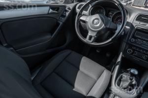Melns Volkswagen Golf 2010 Rīga, ar dzinēja tilpumu 1.60 L un nobraukumu 334 tūkst. km par 3200 €, foto 7 vietnē AUTOMOTO.COM.LV