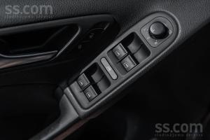 Melns Volkswagen Golf 2010 Rīga, ar dzinēja tilpumu 1.60 L un nobraukumu 334 tūkst. km par 3200 €, foto 10 vietnē AUTOMOTO.COM.LV