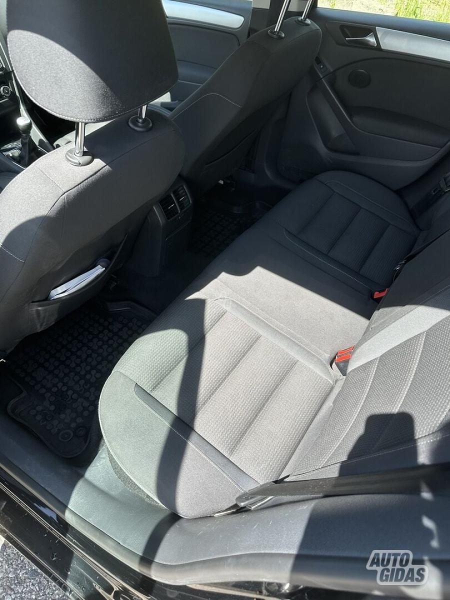 Black Volkswagen Golf 2010 in Vilnius, with an engine capacity of 1.40 L and mileage of 240 thousand km for 2000 €, photo 12 on AUTOMOTO.COM.LV
