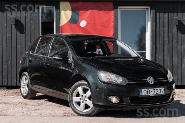 Melns Volkswagen Golf 2010 Rīga, ar dzinēja tilpumu 1.60 L un nobraukumu 334 tūkst. km par 3200 €, foto 2 vietnē AUTOMOTO.COM.LV