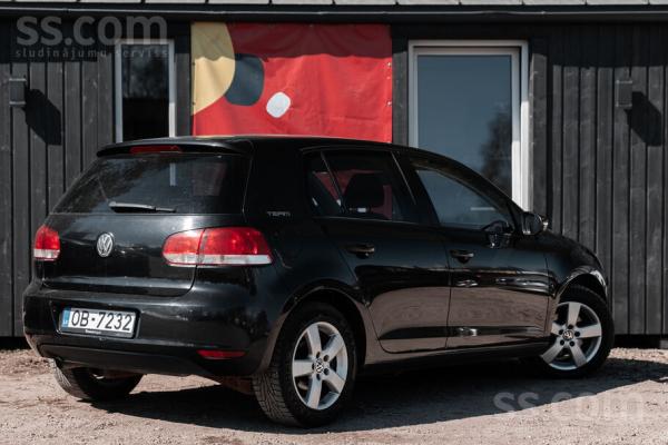 Melns Volkswagen Golf 2010 Rīga, ar dzinēja tilpumu 1.60 L un nobraukumu 334 tūkst. km par 3200 €, foto 4 vietnē AUTOMOTO.COM.LV