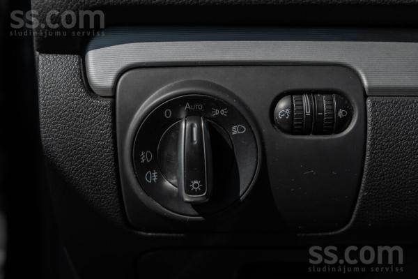 Black Volkswagen Golf 2010 in Riga, with an engine capacity of 1.60 L and mileage of 334 thousand km for 3200 €, photo 10 on AUTOMOTO.COM.LV