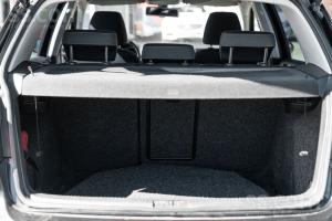Melns Volkswagen Golf 2010 Rīga, ar dzinēja tilpumu 1.60 L un nobraukumu 334 tūkst. km par 3200 €, foto 18 vietnē AUTOMOTO.COM.LV