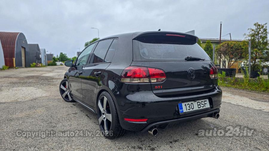 Black Volkswagen Golf 2010 in Tallinn, with an engine capacity of 2.00 L and mileage of 199 thousand km for 7500 €, photo 4 on AUTOMOTO.COM.LV