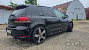 Black Volkswagen Golf 2010 in Tallinn, with an engine capacity of 2.00 L and mileage of 199 thousand km for 7500 €, photo 6 on AUTOMOTO.COM.LV