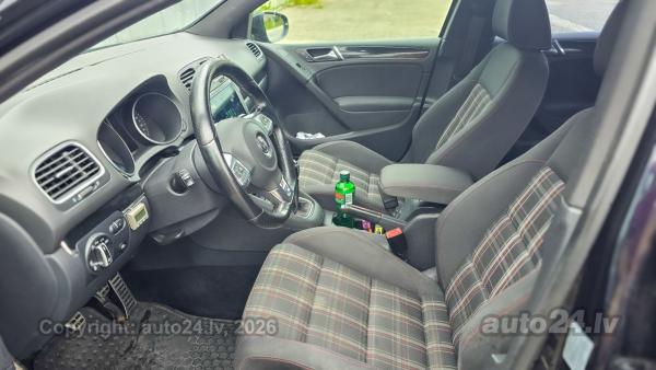 Melns Volkswagen Golf 2010 Tallina, ar dzinēja tilpumu 2.00 L un nobraukumu 199 tūkst. km par 7500 €, foto 9 vietnē AUTOMOTO.COM.LV