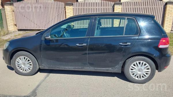Melns Volkswagen Golf 2010 Rīga, ar dzinēja tilpumu 1.40 L un nobraukumu 184 tūkst. km par 3900 €, foto 1 vietnē AUTOMOTO.COM.LV