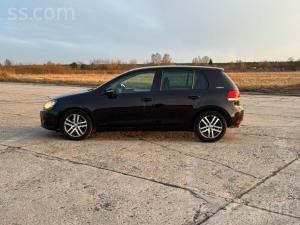 Melns Volkswagen Golf 2010 Rīga, ar dzinēja tilpumu 1.40 L un nobraukumu 0 tūkst. km par 3599 €, foto 3 vietnē AUTOMOTO.COM.LV