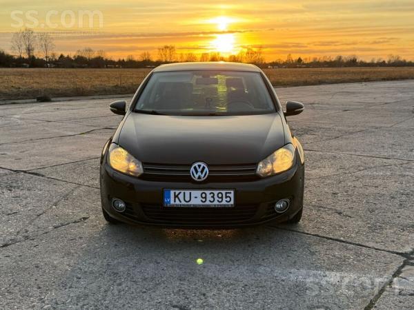 Black Volkswagen Golf 2010 in Riga, with an engine capacity of 1.40 L and mileage of 0 thousand km for 3599 €, photo 8 on AUTOMOTO.COM.LV