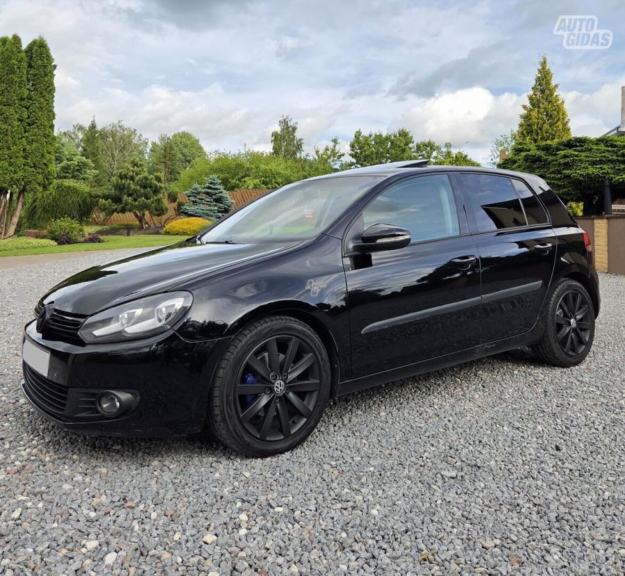 Black Volkswagen Golf 2010 in Alytus, with an engine capacity of 2.00 L and mileage of 206 thousand km for 5000 €, photo 3 on AUTOMOTO.COM.LV