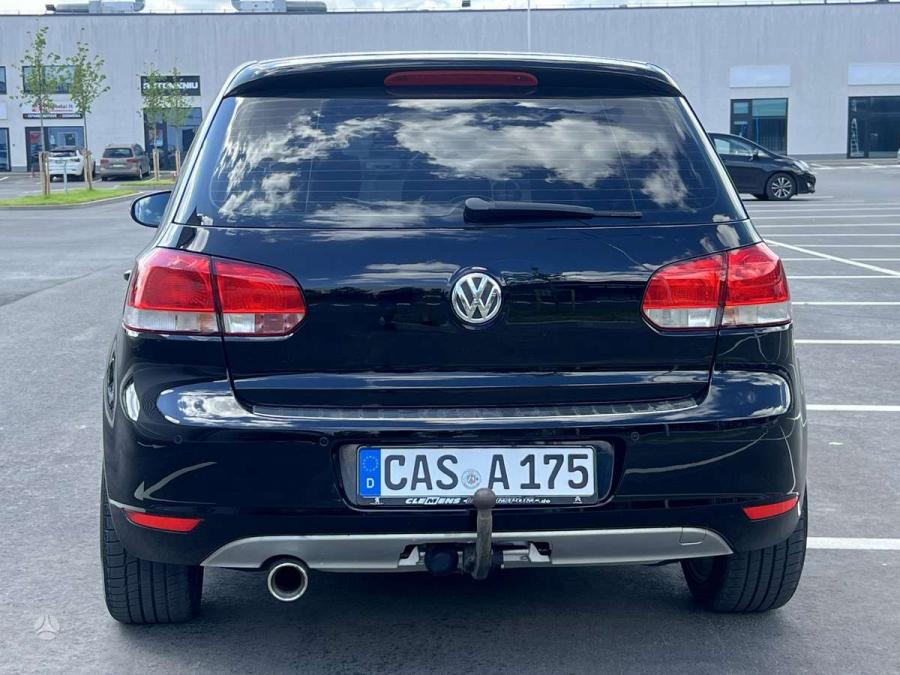 Melns Volkswagen Golf 2010 Kauņa, ar dzinēja tilpumu 1.60 L un nobraukumu 291 tūkst. km par 4350 €, foto 7 vietnē AUTOMOTO.COM.LV