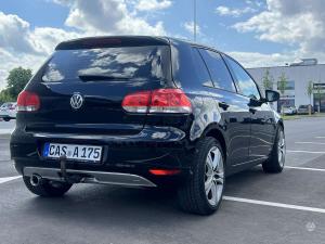 Melns Volkswagen Golf 2010 Kauņa, ar dzinēja tilpumu 1.60 L un nobraukumu 291 tūkst. km par 4350 €, foto 8 vietnē AUTOMOTO.COM.LV