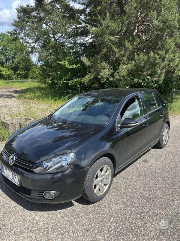 Black Volkswagen Golf 2010 in Vilnius, with an engine capacity of 1.39 L and mileage of 240 thousand km for 1200 €, photo 2 on AUTOMOTO.COM.LV
