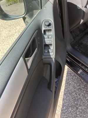 Melns Volkswagen Golf 2010 Viļņa, ar dzinēja tilpumu 1.39 L un nobraukumu 240 tūkst. km par 1200 €, foto 12 vietnē AUTOMOTO.COM.LV
