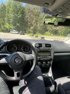 Melns Volkswagen Golf 2010 Viļņa, ar dzinēja tilpumu 1.39 L un nobraukumu 240 tūkst. km par 1200 €, foto 15 vietnē AUTOMOTO.COM.LV