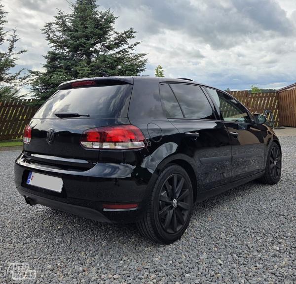Melns Volkswagen Golf 2010 Alīta, ar dzinēja tilpumu 2.00 L un nobraukumu 206 tūkst. km par 4500 €, foto 4 vietnē AUTOMOTO.COM.LV