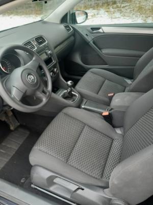 Melns Volkswagen Golf 2010 Rīga, ar dzinēja tilpumu 1.20 L un nobraukumu 213 tūkst. km par 3450 €, foto 12 vietnē AUTOMOTO.COM.LV