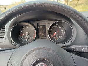 Melns Volkswagen Golf 2010 Rīga, ar dzinēja tilpumu 1.20 L un nobraukumu 213 tūkst. km par 3450 €, foto 13 vietnē AUTOMOTO.COM.LV