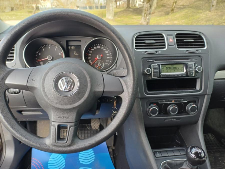 Melns Volkswagen Golf 2010 Rīga, ar dzinēja tilpumu 1.20 L un nobraukumu 213 tūkst. km par 3450 €, foto 19 vietnē AUTOMOTO.COM.LV