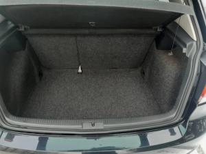 Melns Volkswagen Golf 2010 Rīga, ar dzinēja tilpumu 1.20 L un nobraukumu 213 tūkst. km par 3450 €, foto 20 vietnē AUTOMOTO.COM.LV