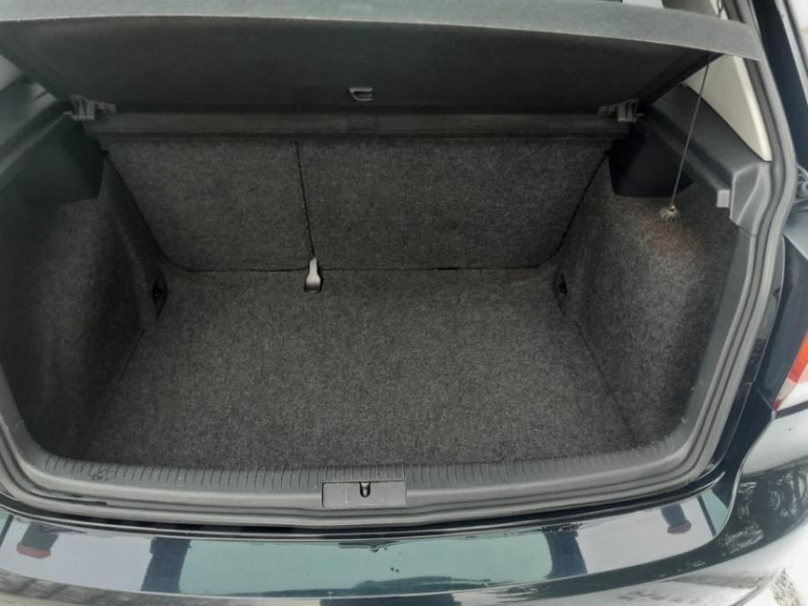 Melns Volkswagen Golf 2010 Rīga, ar dzinēja tilpumu 1.20 L un nobraukumu 213 tūkst. km par 3450 €, foto 20 vietnē AUTOMOTO.COM.LV