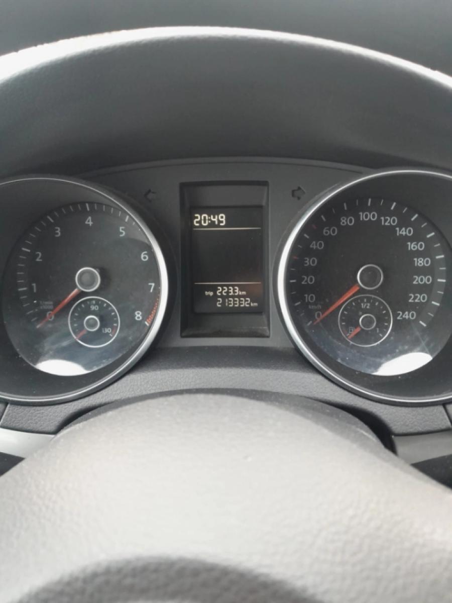 Melns Volkswagen Golf 2010 Rīga, ar dzinēja tilpumu 1.20 L un nobraukumu 213 tūkst. km par 3450 €, foto 34 vietnē AUTOMOTO.COM.LV