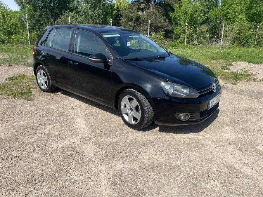 Melns Volkswagen Golf 2010 Rīga, ar dzinēja tilpumu 1.60 L un nobraukumu 290 tūkst. km par 3490 €, foto 4 vietnē AUTOMOTO.COM.LV