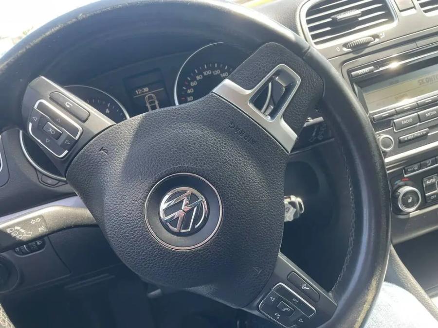 Melns Volkswagen Golf 2010 Rīga, ar dzinēja tilpumu 1.60 L un nobraukumu 290 tūkst. km par 3490 €, foto 13 vietnē AUTOMOTO.COM.LV
