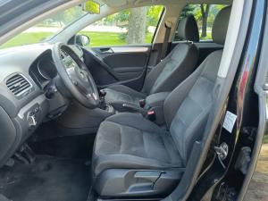 Black Volkswagen Golf 2010 in Riga, with an engine capacity of 1.60 L and mileage of 201 thousand km for 4990 €, photo 14 on AUTOMOTO.COM.LV