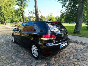 Black Volkswagen Golf 2010 in Riga, with an engine capacity of 1.60 L and mileage of 201 thousand km for 4990 €, photo 18 on AUTOMOTO.COM.LV