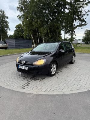 Melns Volkswagen Golf 2010 Viļņa, ar dzinēja tilpumu 1.60 L un nobraukumu 340 tūkst. km par 2500 €, foto 3 vietnē AUTOMOTO.COM.LV