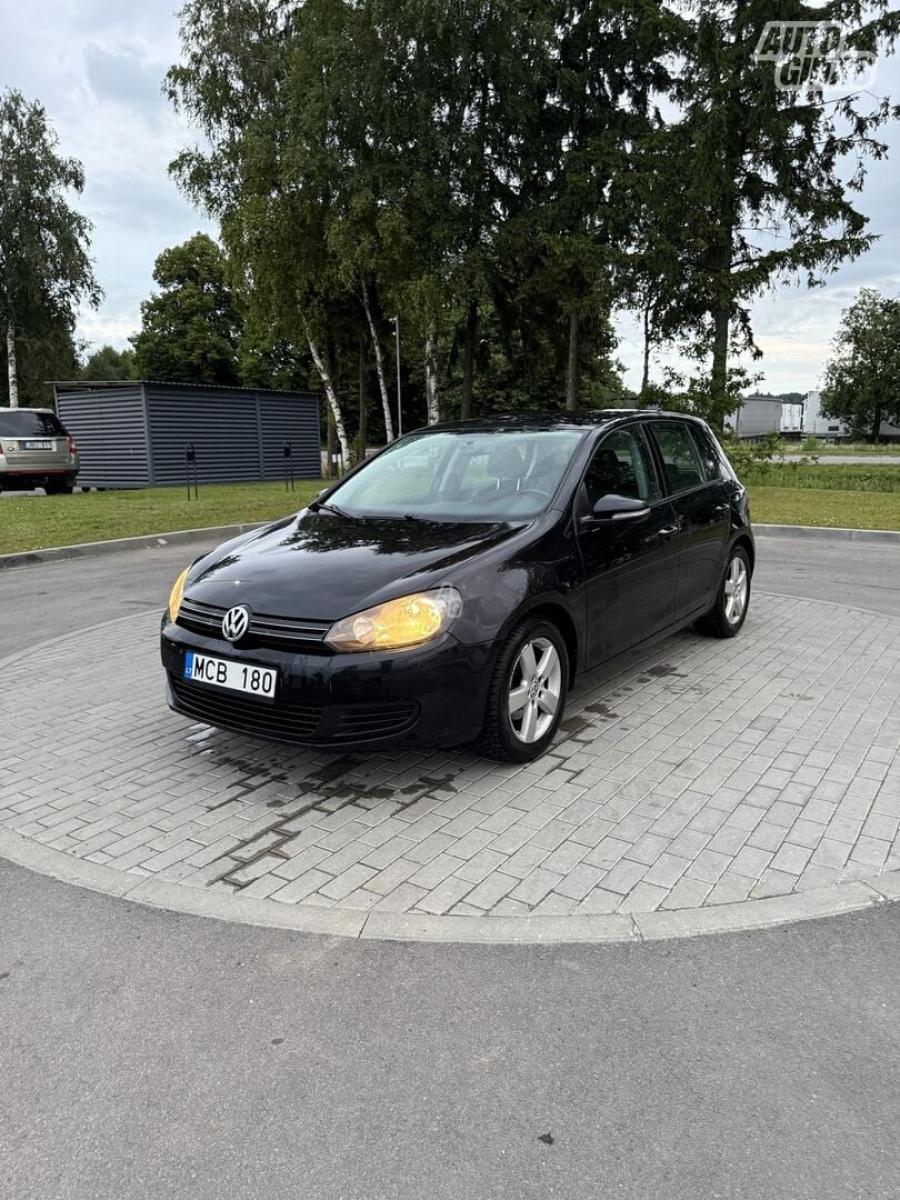 Melns Volkswagen Golf 2010 Viļņa, ar dzinēja tilpumu 1.60 L un nobraukumu 340 tūkst. km par 2500 €, foto 3 vietnē AUTOMOTO.COM.LV