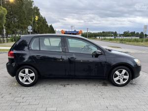 Melns Volkswagen Golf 2010 Viļņa, ar dzinēja tilpumu 1.60 L un nobraukumu 340 tūkst. km par 2500 €, foto 5 vietnē AUTOMOTO.COM.LV